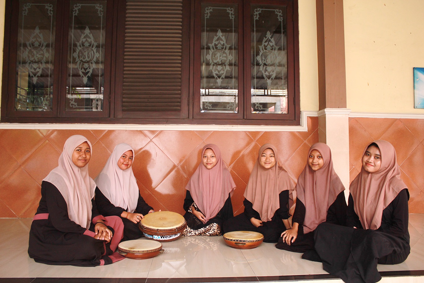 Ekstrakurikuler – Official Website